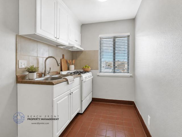 Carson Palms Apartments Studio Apartment for Rent at 228 W Carson St, Carson, CA 90745 Carson