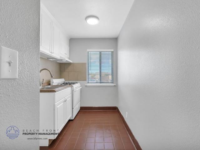 Carson Palms Apartments Studio Apartment for Rent at 228 W Carson St, Carson, CA 90745 Carson