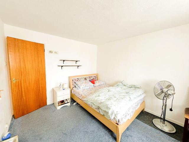 Carstairs Avenue, Swindon SN3, 3 bed end terrace house to rent, £1,350 pcm | PrimeLocation