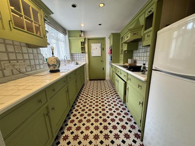 Castelnau, London SW13, 4 bed property to rent, £4,500 pcm | PrimeLocation