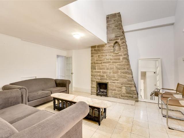Castelnau, SW13, London