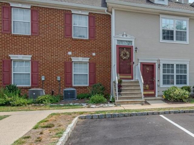 Castleton Ct, Pennington, Home For Sale