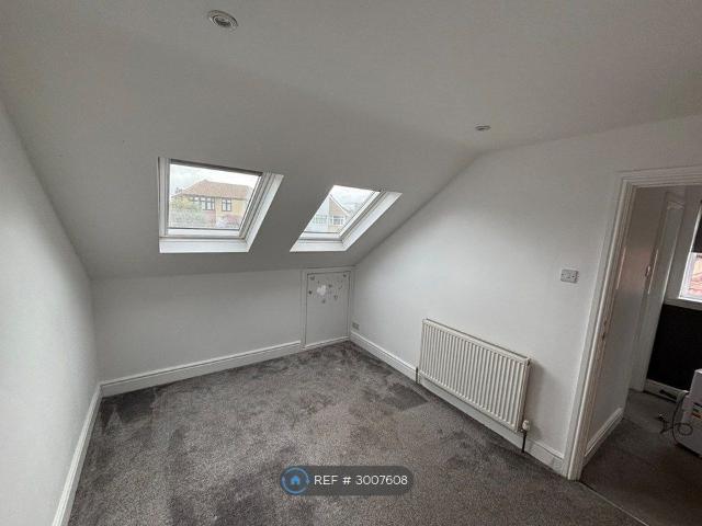 Castleton Avenue, Kent DA7, 4 bed bungalow to rent, £800 pcm | PrimeLocation
