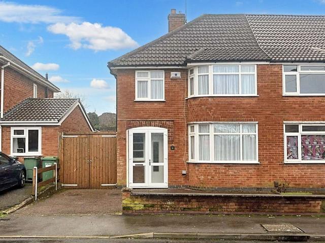 Castleton Road, Wigston LE18, 3 bed property to rent, £1,350 pcm | PrimeLocation