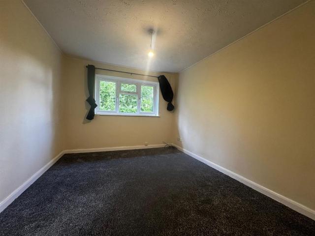 Castleton Road, Chadwell Heath IG3, 1 bed flat to rent, £1,300 pcm | PrimeLocation