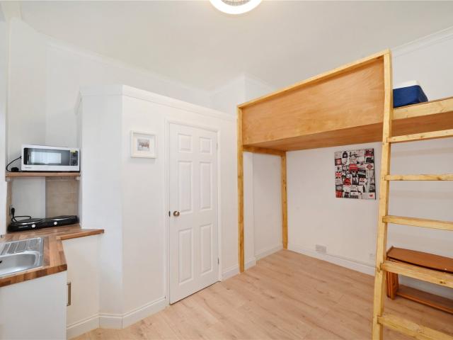 castletown road, west kensington – oig real estate