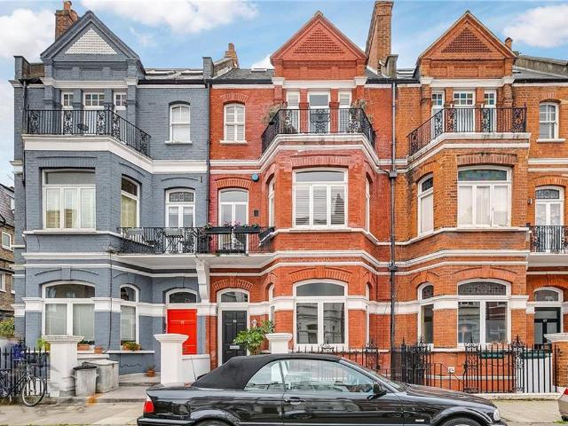 Castletown Road, West Kensington W14, 2 bed flat to rent, £3,000 pcm | PrimeLocation