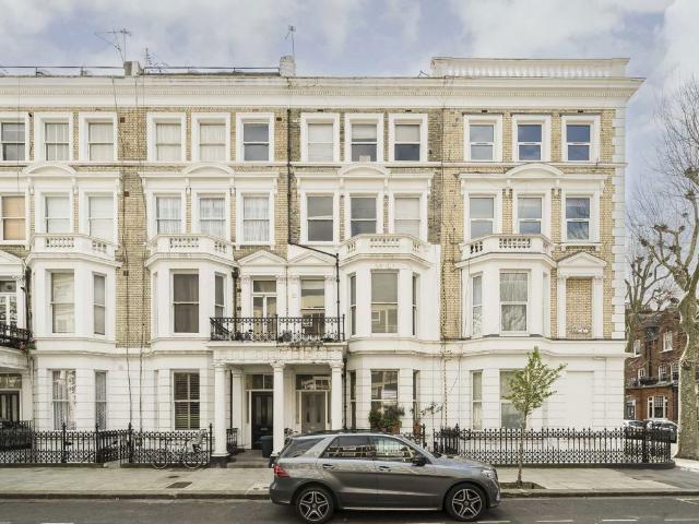 Castletown Road, West Kensington W14, 2 bed flat to rent, £2,750 pcm | PrimeLocation