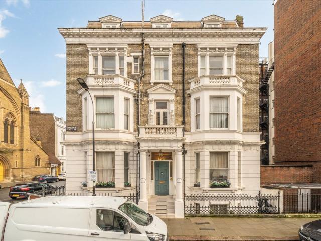 Castletown Road, West Kensington W14, Studio to rent, £1,950 pcm | PrimeLocation