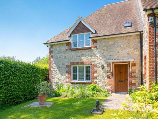 Castleview, Church Street, 2 Bedroom End