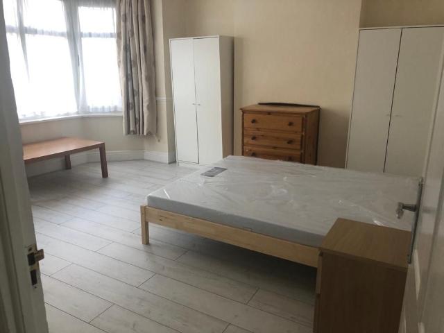 Castleview Garden, Off The Drive, London IG1, 5 bed terraced house to rent, £2,817 pcm | PrimeLocation