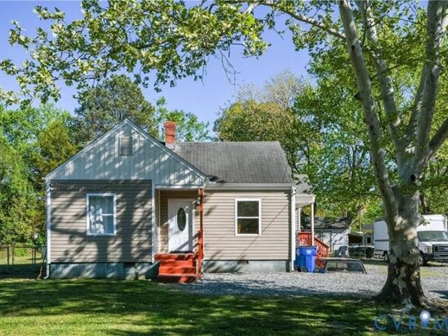 Castlewood Rd, Chesterfield, Home For Sale