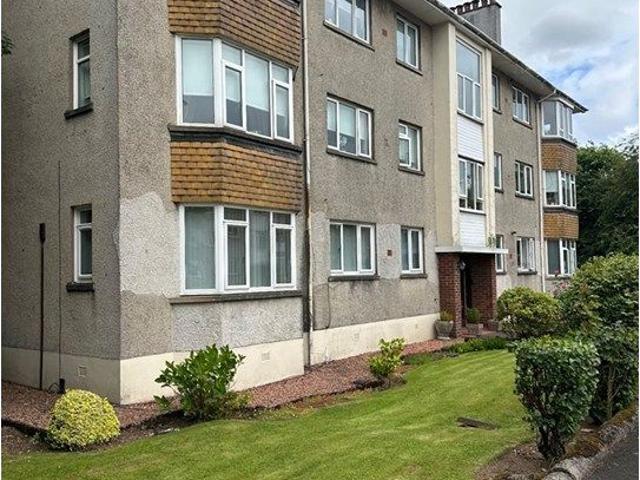 Castle Court, Glasgow G77, 3 bed flat to rent, £1,495 pcm | PrimeLocation