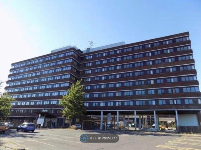 Castle Court, Dudley, Birmingham DY2, 1 bed flat to rent, £750 pcm | PrimeLocation