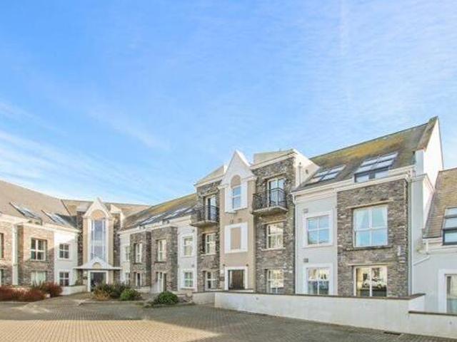 Castle Court, Farrants Way, 2 Bedroom Flat