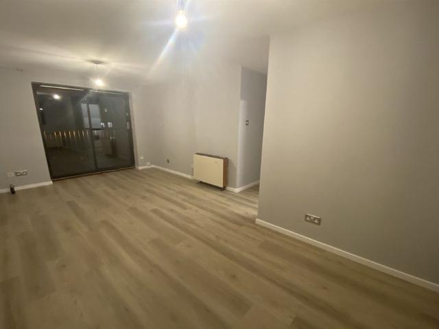 Castle Gardens, NG7 1HH