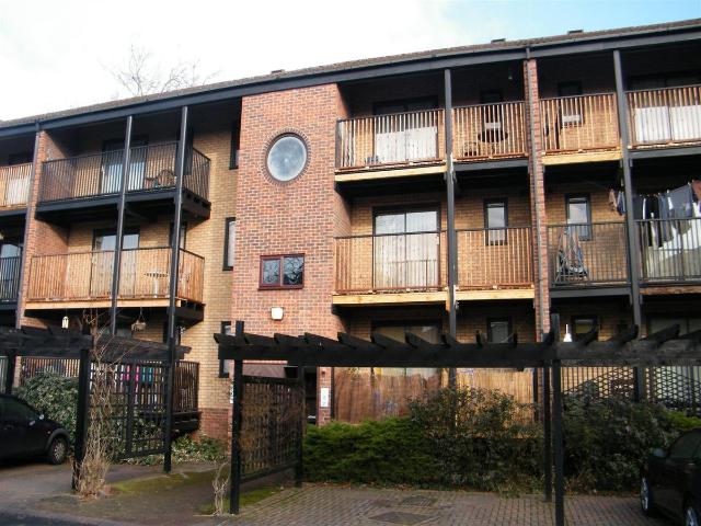 Castle Gardens, Nottingham NG7, Studio to rent, £750 pcm | PrimeLocation