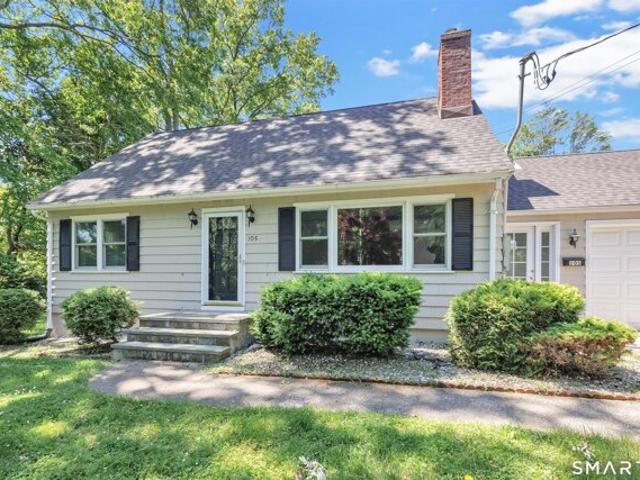 Castle Dr, Stratford, Home For Sale