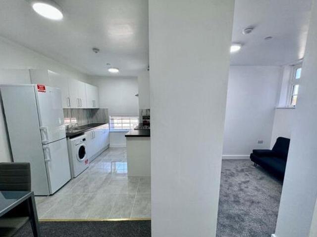 Castle Edge, City Centre, 3 Bedroom Apartment