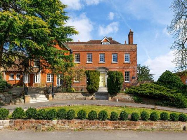 Castle Hill, Farnham, 8 Bedroom Detached