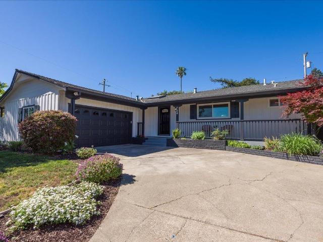 Castle Hill Rd, Redwood City, CA 94061 | Compass
