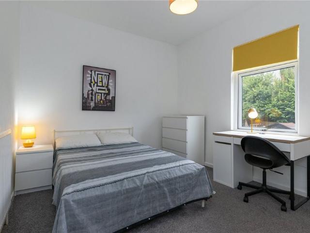 Castle Hill Road, Newcastle, Staffordshire, ST5