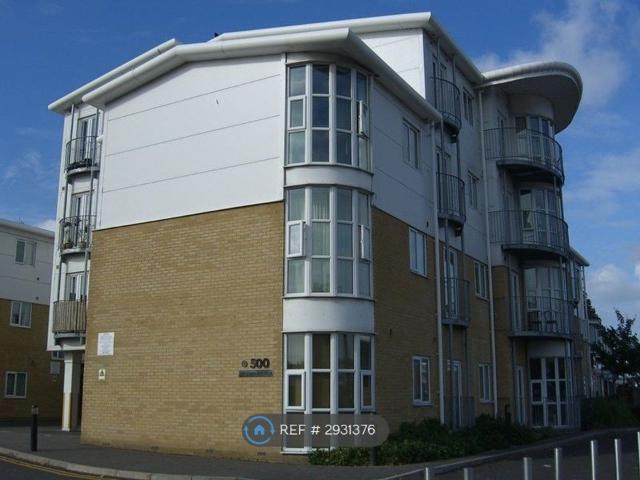 Castle Lane West, Bournemouth BH8, Studio to rent, £750 pcm | PrimeLocation