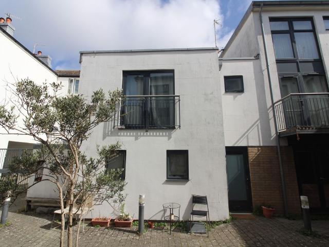 Castle Mews, Brighton, East Sussex BN1, 2 bed detached house to rent, £1,600 pcm | PrimeLocation