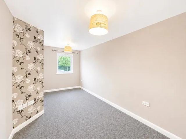 Castle Square, Boston, Property for rent