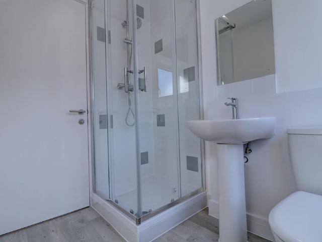 Castle Street, Buckinghamshire HP13 1 bed apartment to rent £1,050 pcm £242 pw