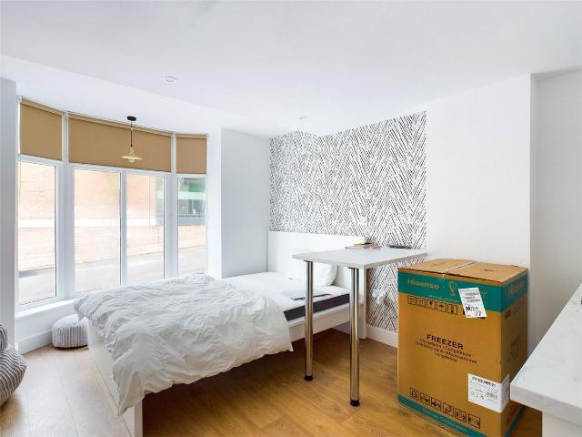 Castle Street, Brighton BN1, Studio to rent, £1,000 pcm | PrimeLocation