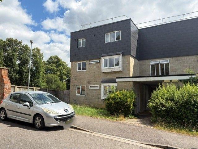 Castle Street, Calne SN11, 2 bed flat to rent, £900 pcm | PrimeLocation