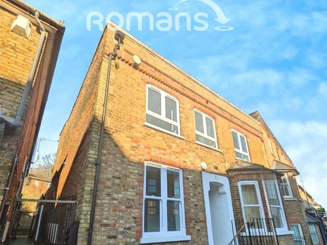 Castle Street, High Wycombe. 1 bed flat to rent £1,050 pcm £242 pw