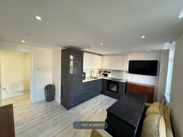 Castle Street, Reading RG1, 1 bed flat to rent, £1,275 pcm | PrimeLocation