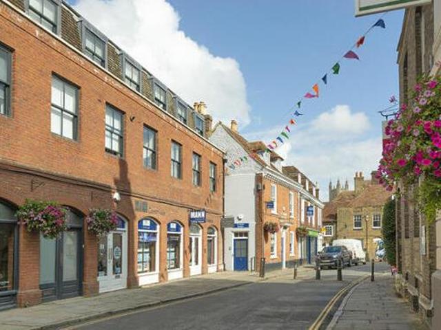 Castle Street, St. James House, Canterbury, 1 Bedroom Flat