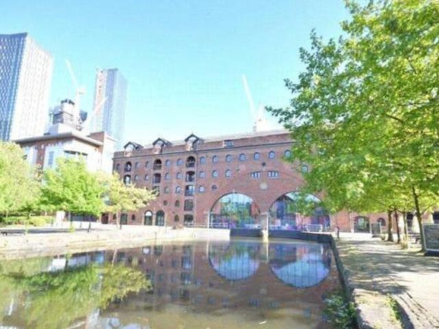 Castle Quay, Middle Warehouse, Castlefield, 1 Bedroom Apartment