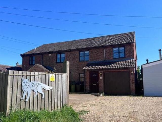 Castle Road, Worme, 4 Bedroom House
