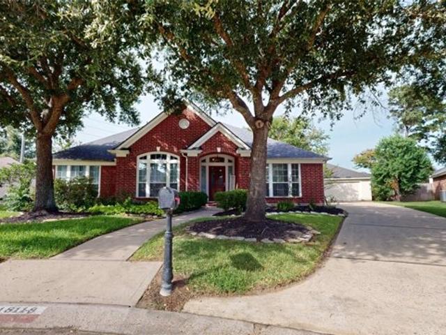 Castle Rain Dr, Humble, Home For Sale