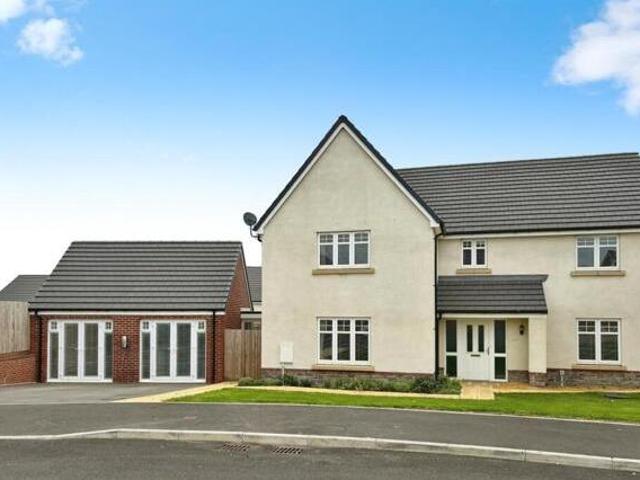 Castle Wood Road, Sully, 5 Bedroom Detached