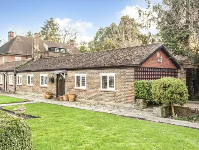 Castle Way, Feltham, TW13 7QQ