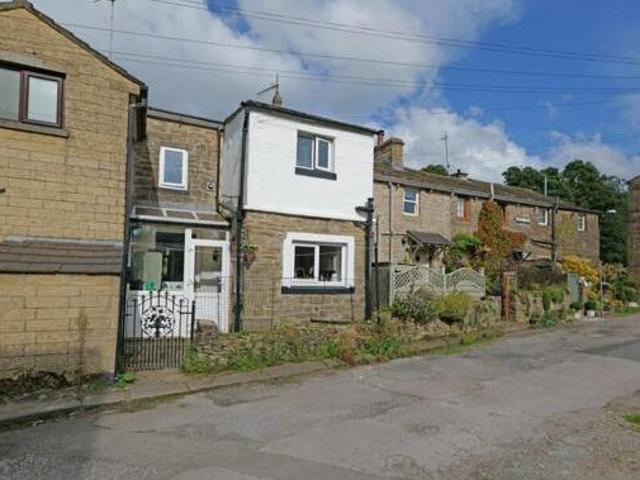 Castle View, Barnoldswick, 2 Bedroom Terraced