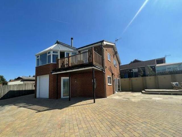 Castle View, Skipsea, 4 Bedroom House