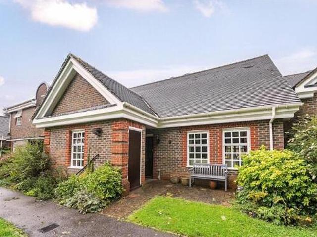 Castle Village, Whybrow Gardens, Berkhamsted, 3 Bedroom Retirement