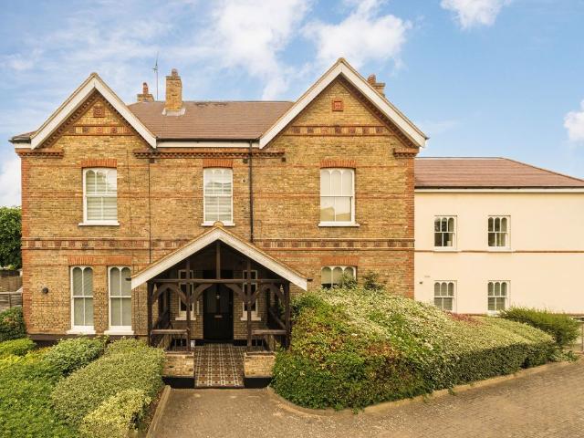 Castlebar Park, Ealing W5, 1 bed flat to rent, £1,950 pcm | PrimeLocation