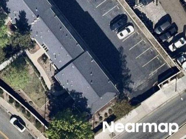 Castlecrest Dr