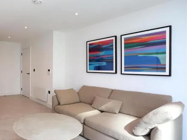 Castlefield Bridge, Trinity Way, Salford, M5 4XP, United Kingdom | 1 bed apartment for rent #168145046 | Rentberry