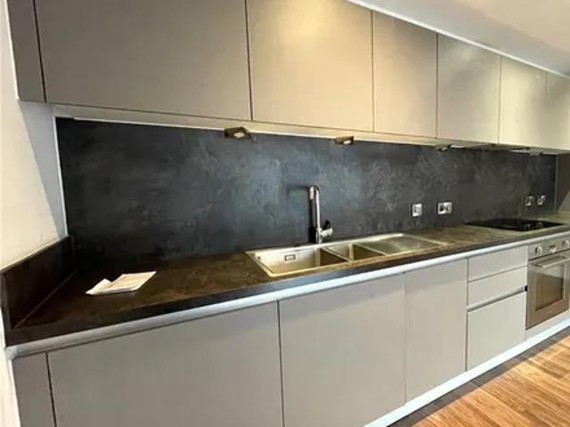Castlefield Bridge, Trinity Way, Salford, M5 4XP, United Kingdom | 2 bed apartment for rent #140657574 | Rentberry
