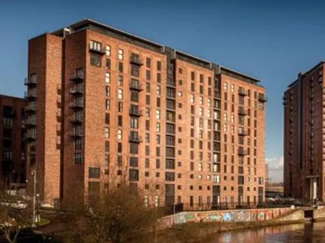 Castlefield Bridge, Trinity Way, Salford, M5 4XP, United Kingdom | 2 bed apartment for rent #167073324 | Rentberry