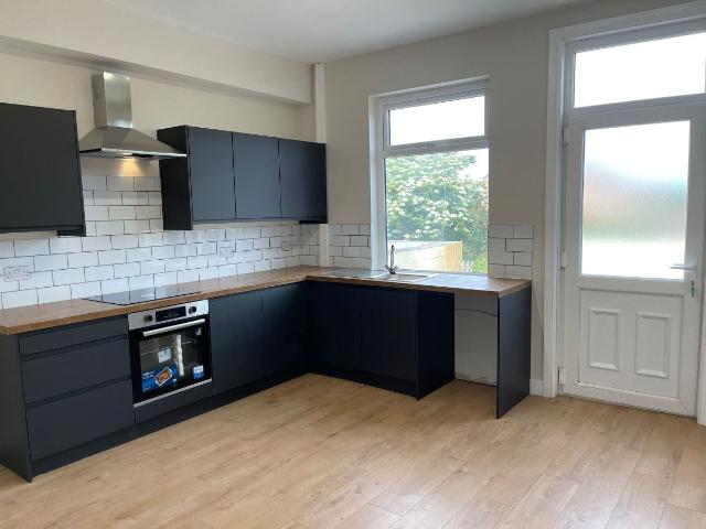 Castleford Road, Normanton WF6, 2 bed terraced house to rent, £850 pcm | PrimeLocation