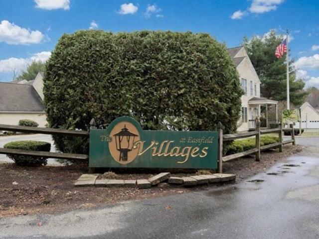 Castlegate Dr Unit,springfield, Condo For Sale